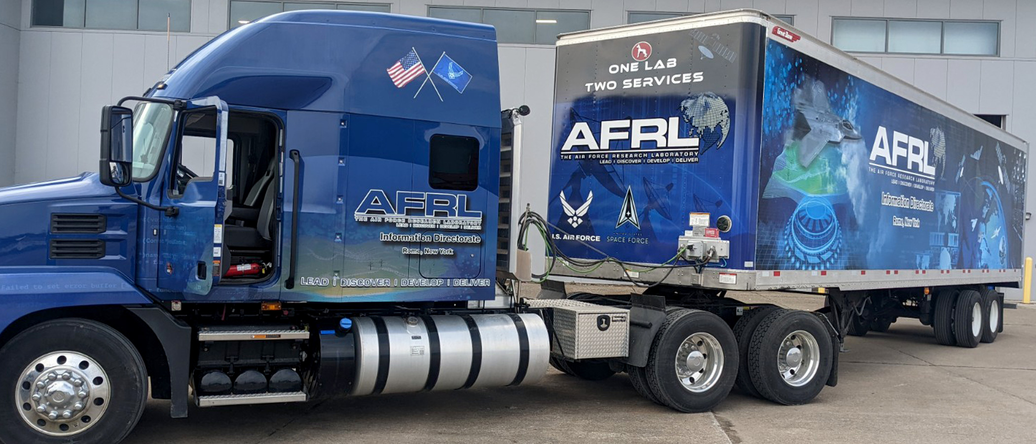 Wrapping the Air Force Research Lab’s Touring Trailer - Valley Signs